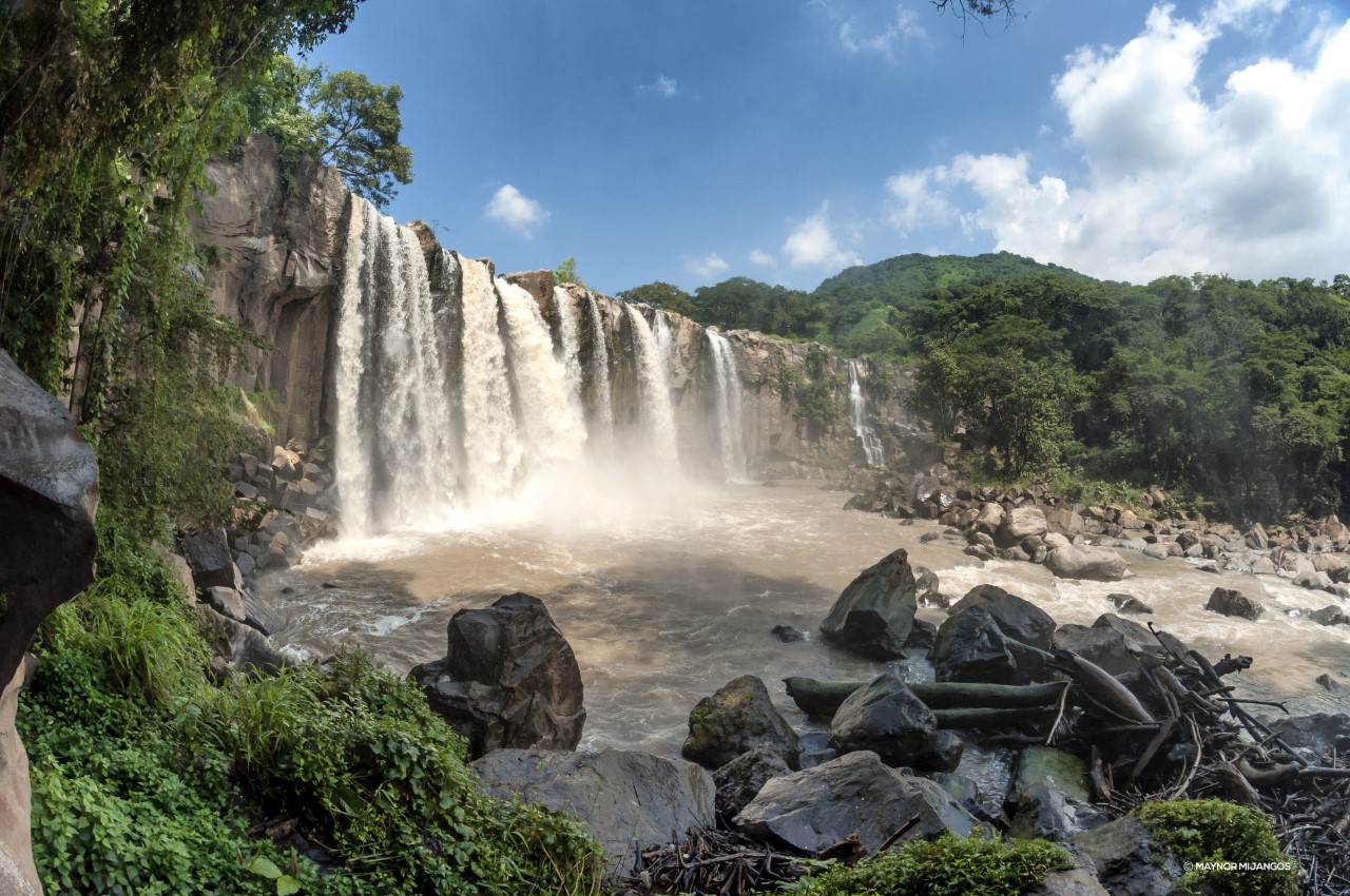 Lago Izabal Guatemala - Qué Hacer en Lago Izabal - Guatemala Viajes
