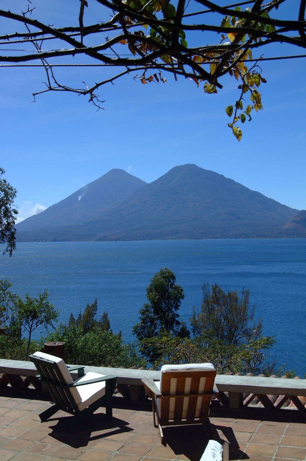 Lagos de Guatemala - Visite el Lago Atitlan y el Lago Izabal ...