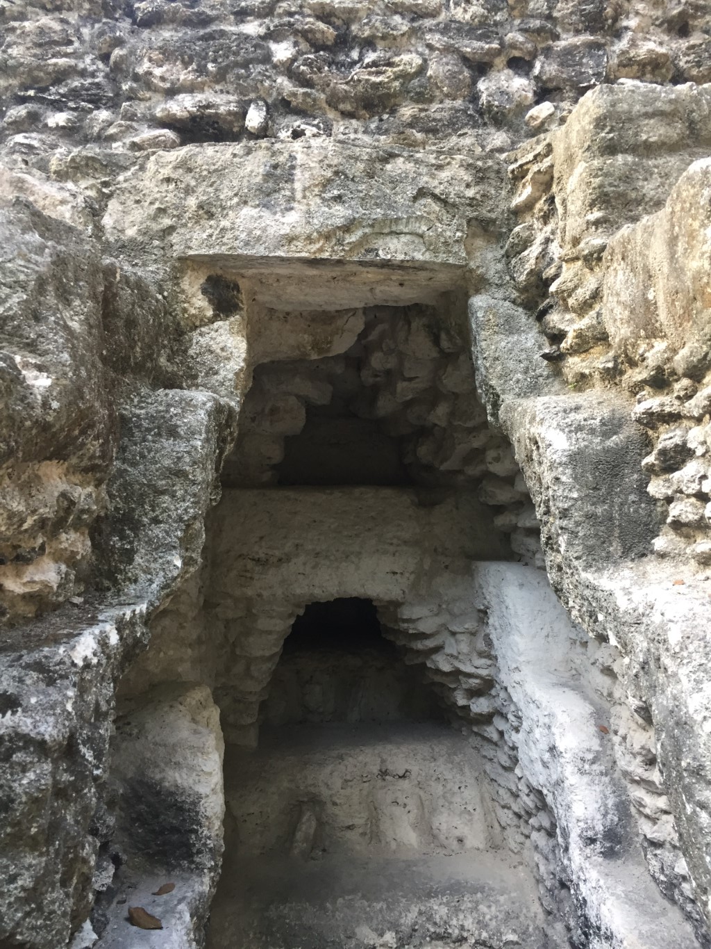 Ruinas Mayas en Guatemala - Sitios Arqueológicos - Guatemala Viajes