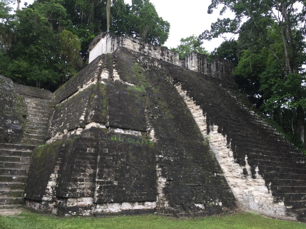 Yaxha Guatemala - Ruinas Mayas Famosas en Guatemala - Guatemala Viajes